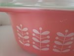 Vintage Pink Stems Pyrex Casserole 043 with Lid – SOLD – Aunt Gladys' Attic