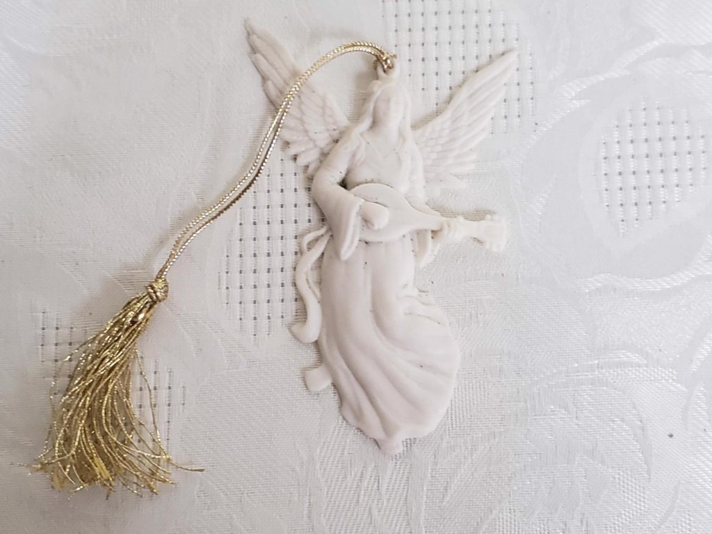 Lenox Angel Ornament Set – Aunt Gladys' Attic